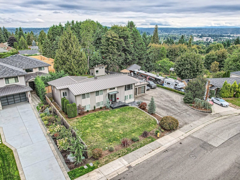 Completely Remodeled House in Excellent Location - 15608 NE 59th Way ...