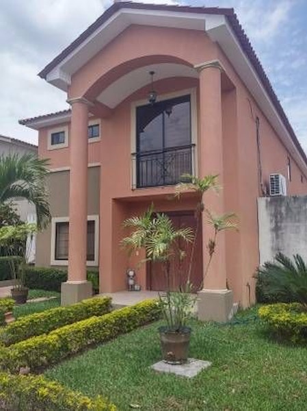 Great House In One Of The Most Exclusive Gated Communities! - Ciudad ...